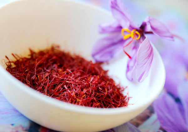 Saffron, a key ingredient to fight hair loss – Krynéo